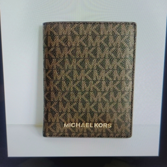Michael Kors | Bags | Michael Kors Passport Wallet Brand New | Poshmark